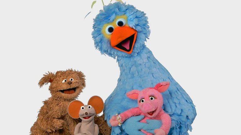 Big Bird’s International Family! | ladycultblog