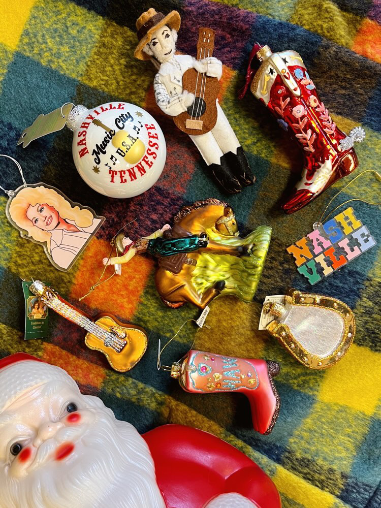 The lady.cult holiday gift idea giving guide: 2022! | ladycultblog